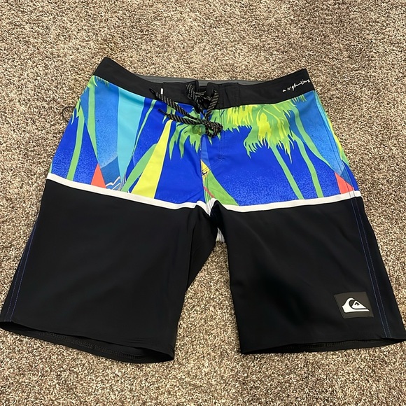 Quiksilver | Swim | Mens Quicksilver Swim Shorts | Poshmark